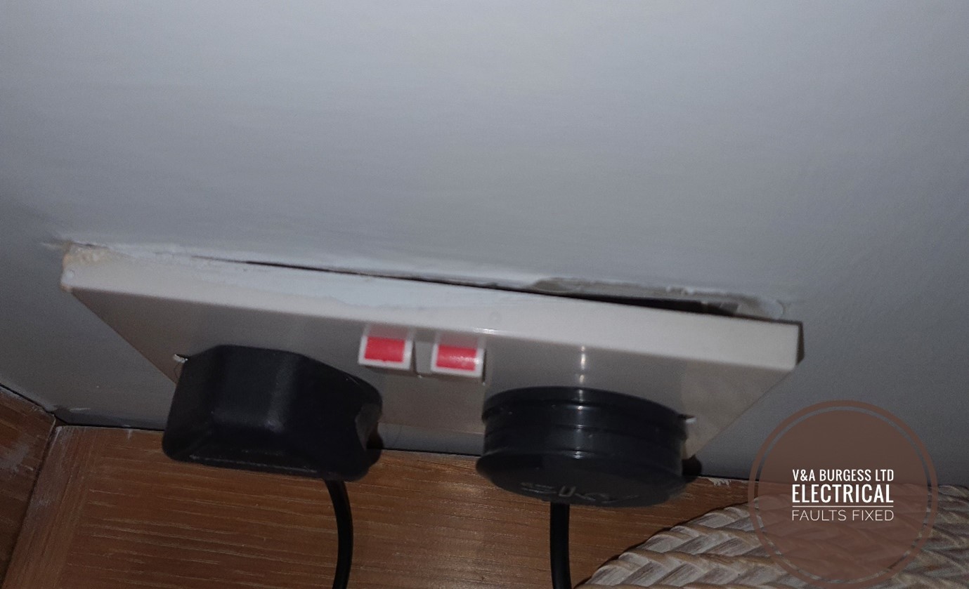 Electrical Plug Socket is Stiff or Tight, How to Fix | Electrical Faults Fixed